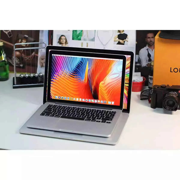MacBook Pro Folio Case – Durable 15.4-inch Design for Protection